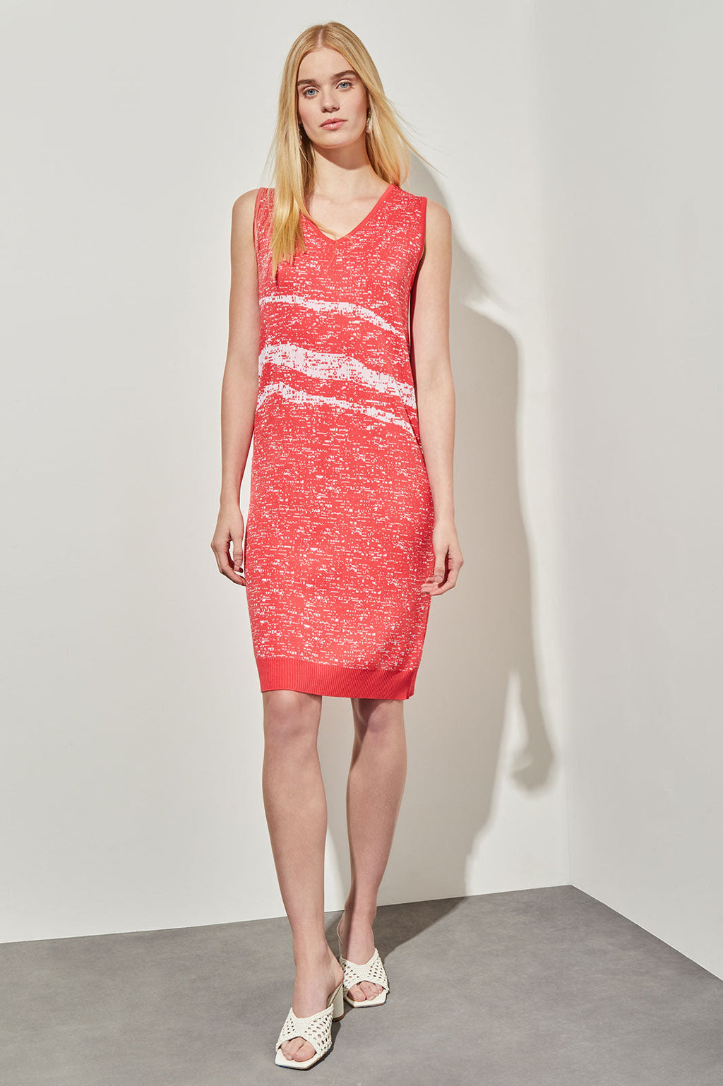 Knee-Length Sheath Dress - Abstract Line Soft Lightweight Knit – meison